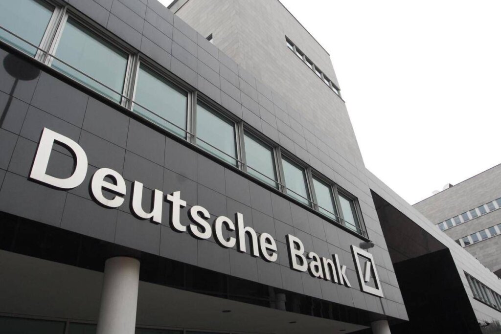 Deutsche Bank, perquisizioni a Francoforte e Berlino: indagini su ...