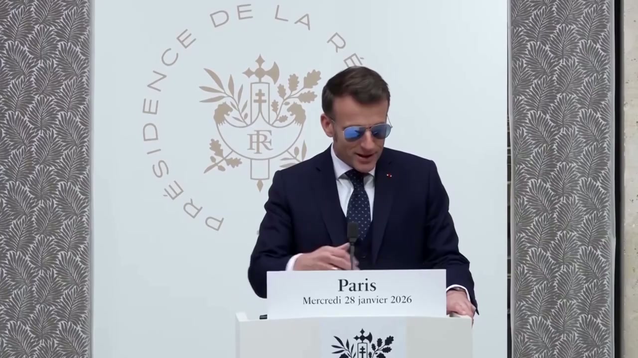 French president Macron speaks Greenlandic, Danish to back Greenland