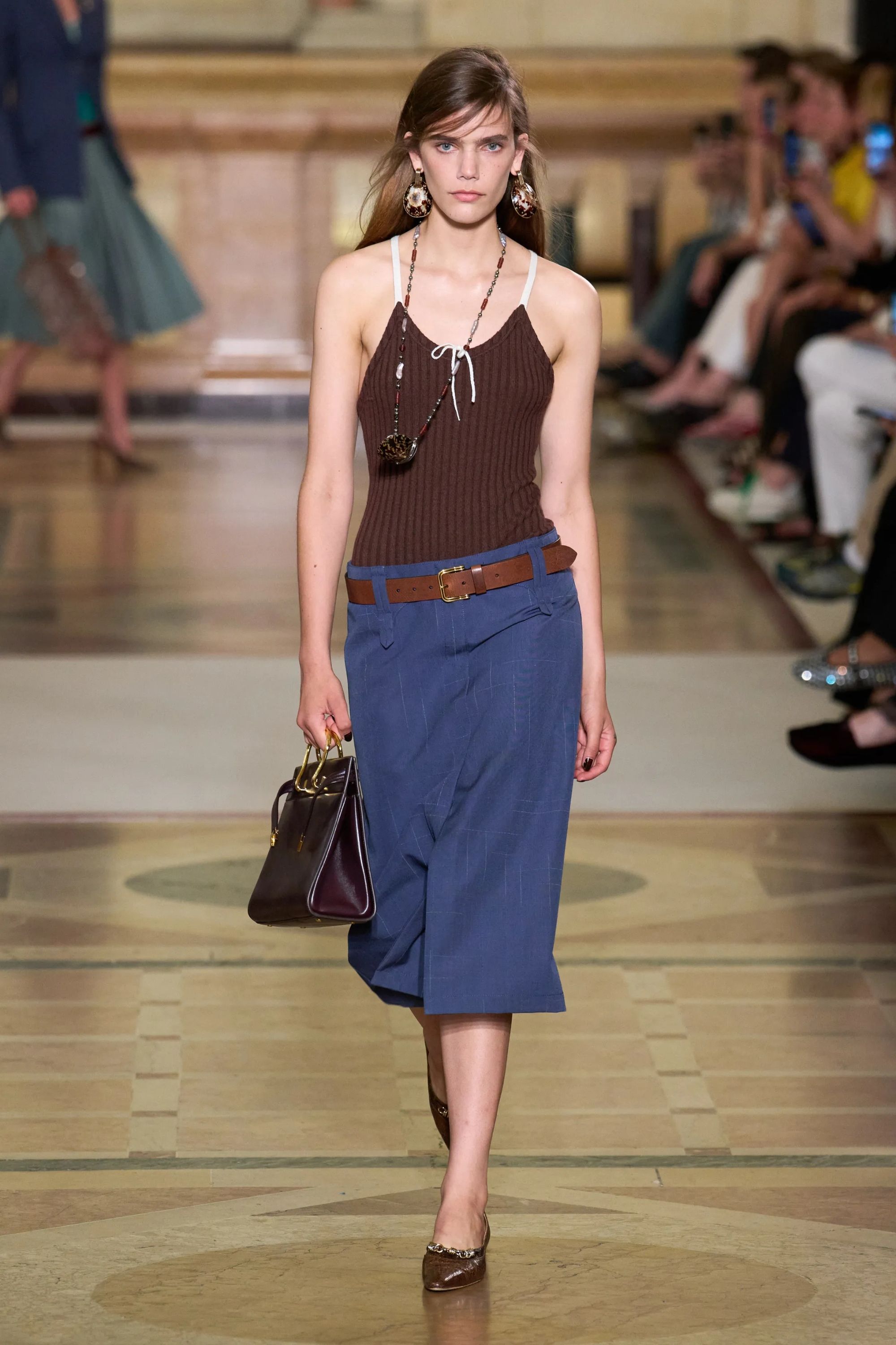 5 combinaciones de color café con azul marino para ser la más elegante ...