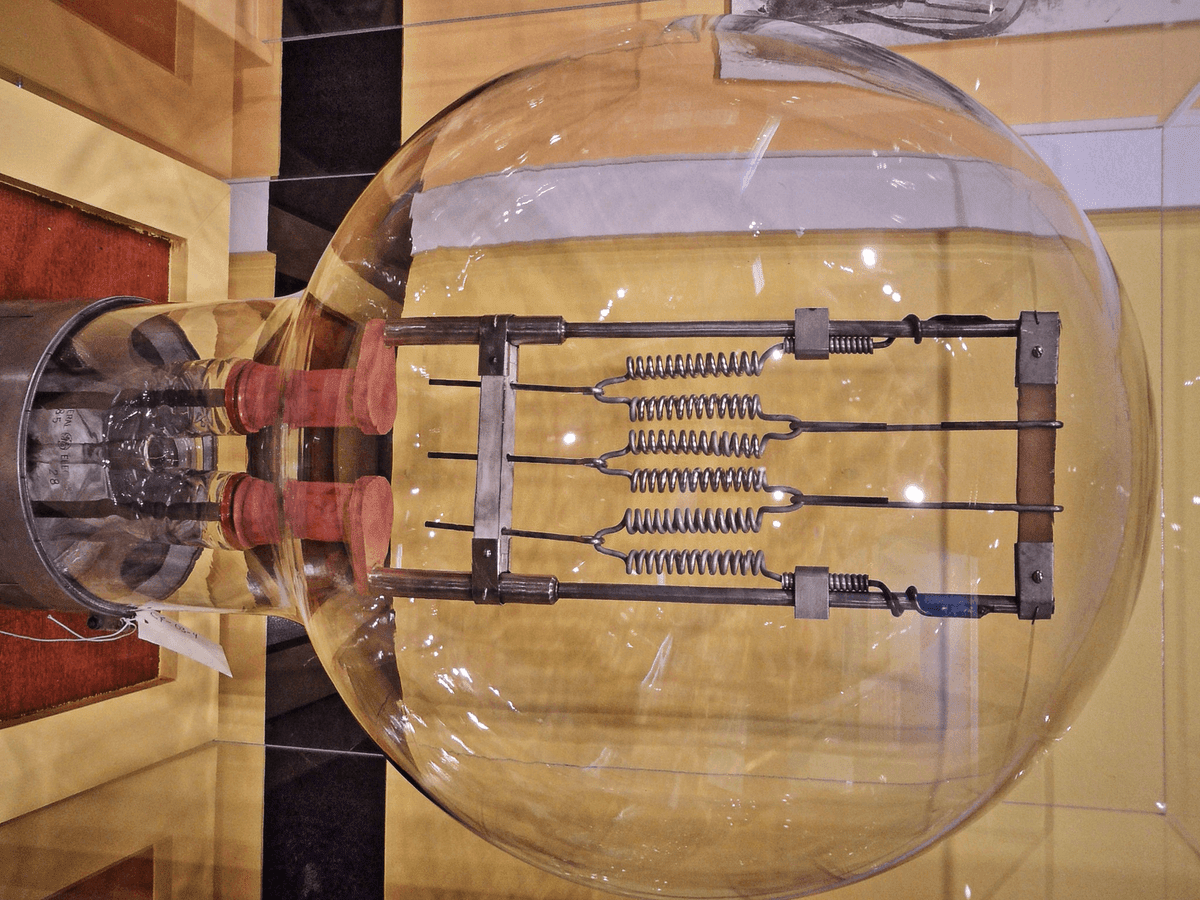 Scientists replicated Edison’s 1879 light bulb experiments and ...