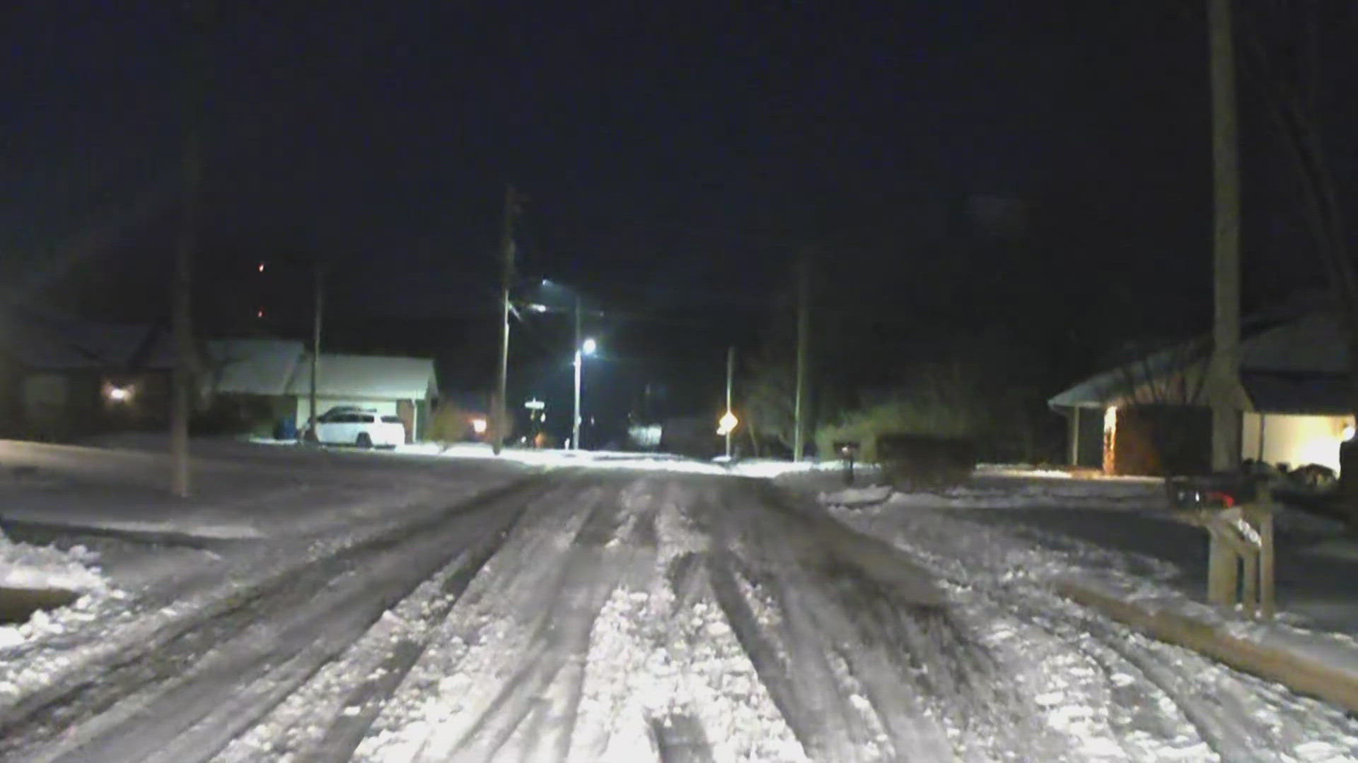 Latest news | Arkansas school districts cancel classes into third day