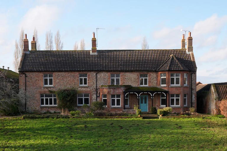Andrew will still enjoy many royal perks in new swamp farm home as he ...
