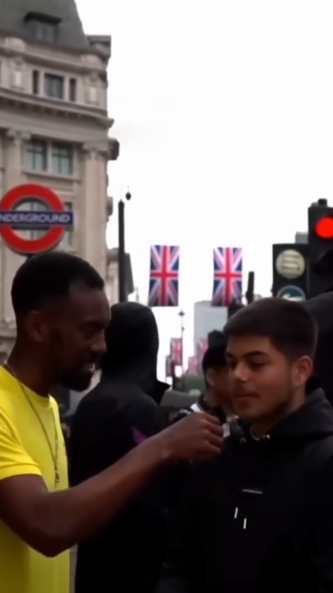 What do people really think about USA vs UK?