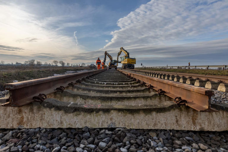 Delays and soaring costs hamper EU's transport megaprojects