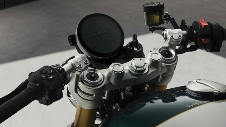 Oh snap, check out Triumph's glorious new limited edition cafe racer