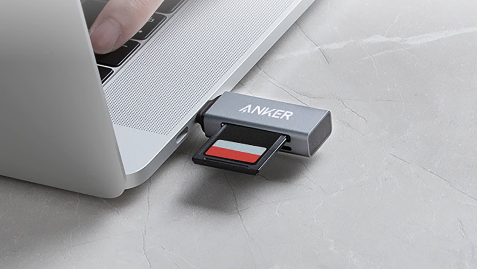 Wow! Score Anker’s SD/microSD card reader for just $9 while you can