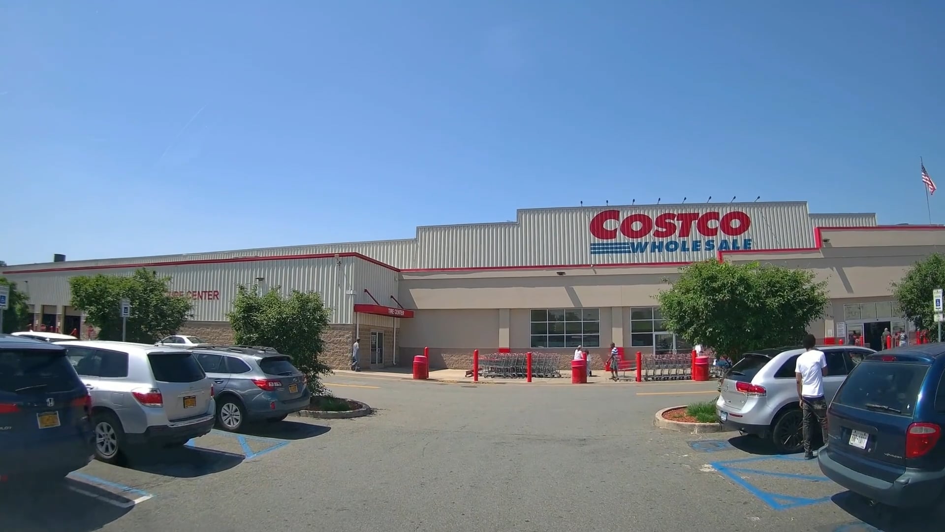 Costco's executive-only hours spark complaints but data shows everyone ...