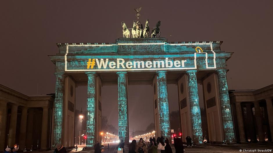 Germany updates: Bundestag marks Holocaust Remembrance Day