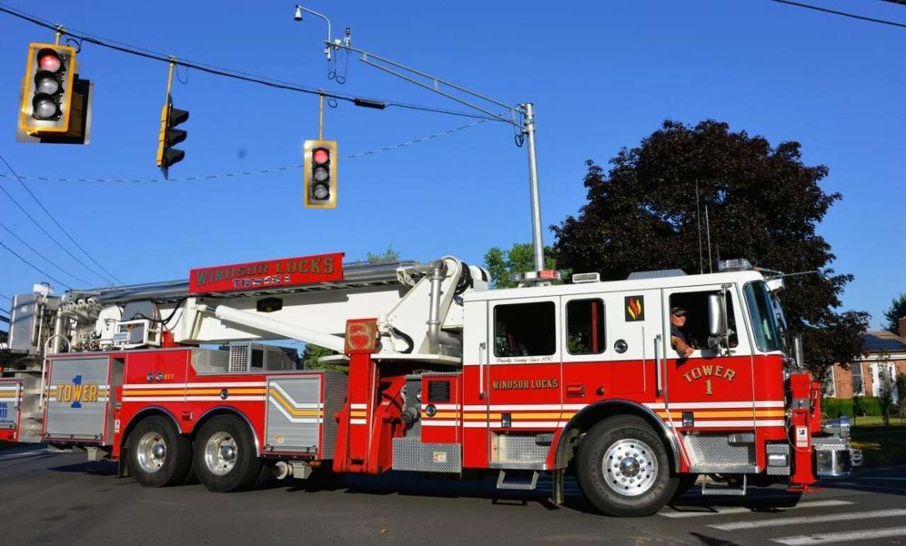 Fire at vacant Windsor Locks outbuilding under investigation, official says