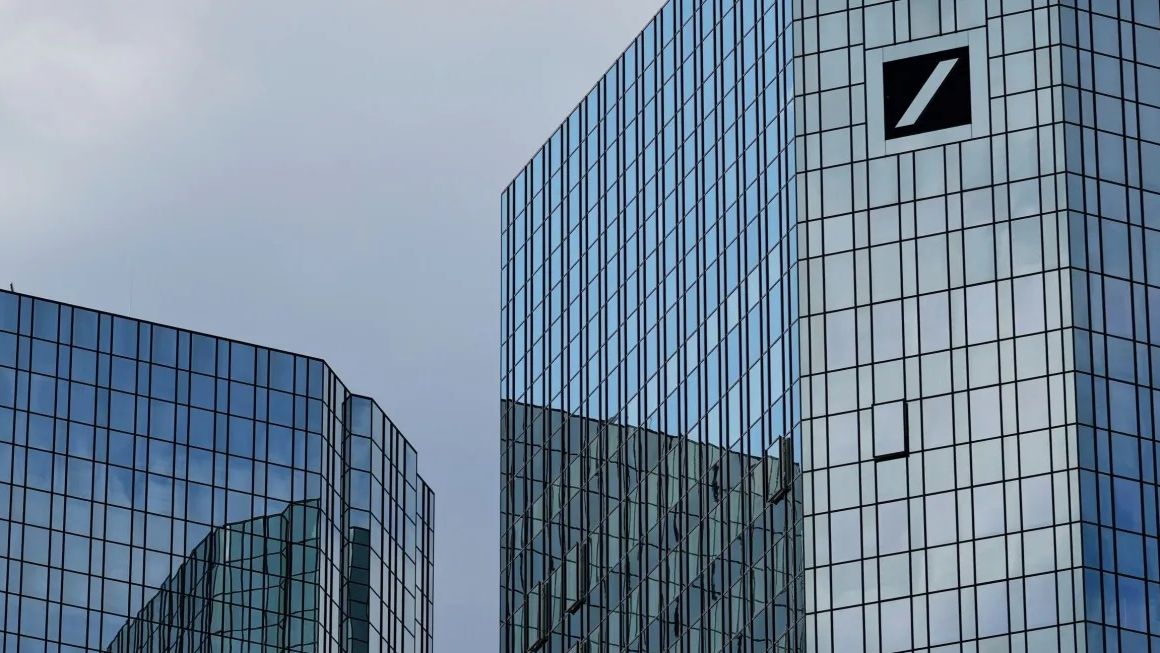 Γερμανία: Έρευνα στην Deutsche Bank για ξέπλυμα μαύρου χρήματος - Αφορά ...