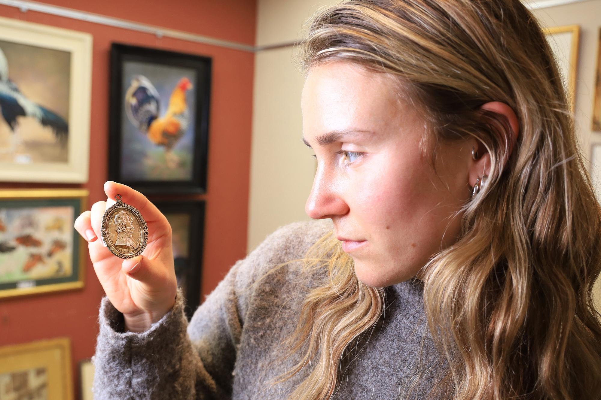 Charles I execution rare memorial medal to go under hammer in Scarborough