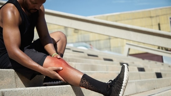 Got a sprain while playing? Sports surgeon shares 6 warning signs you ...