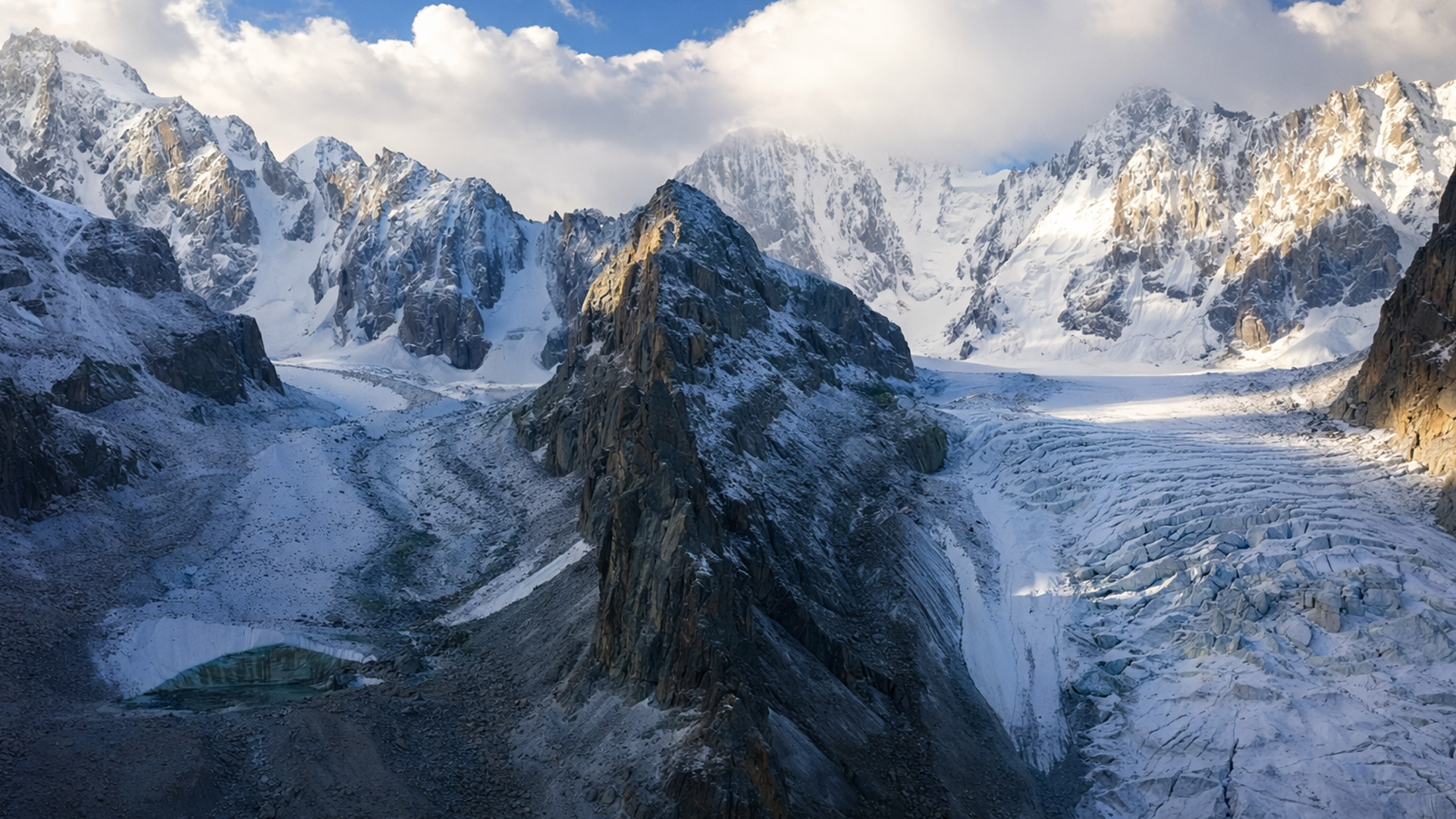 Frozen giants of Tian Shan mountains