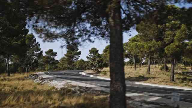 Check out the innovative design of the new Mercedes GLB