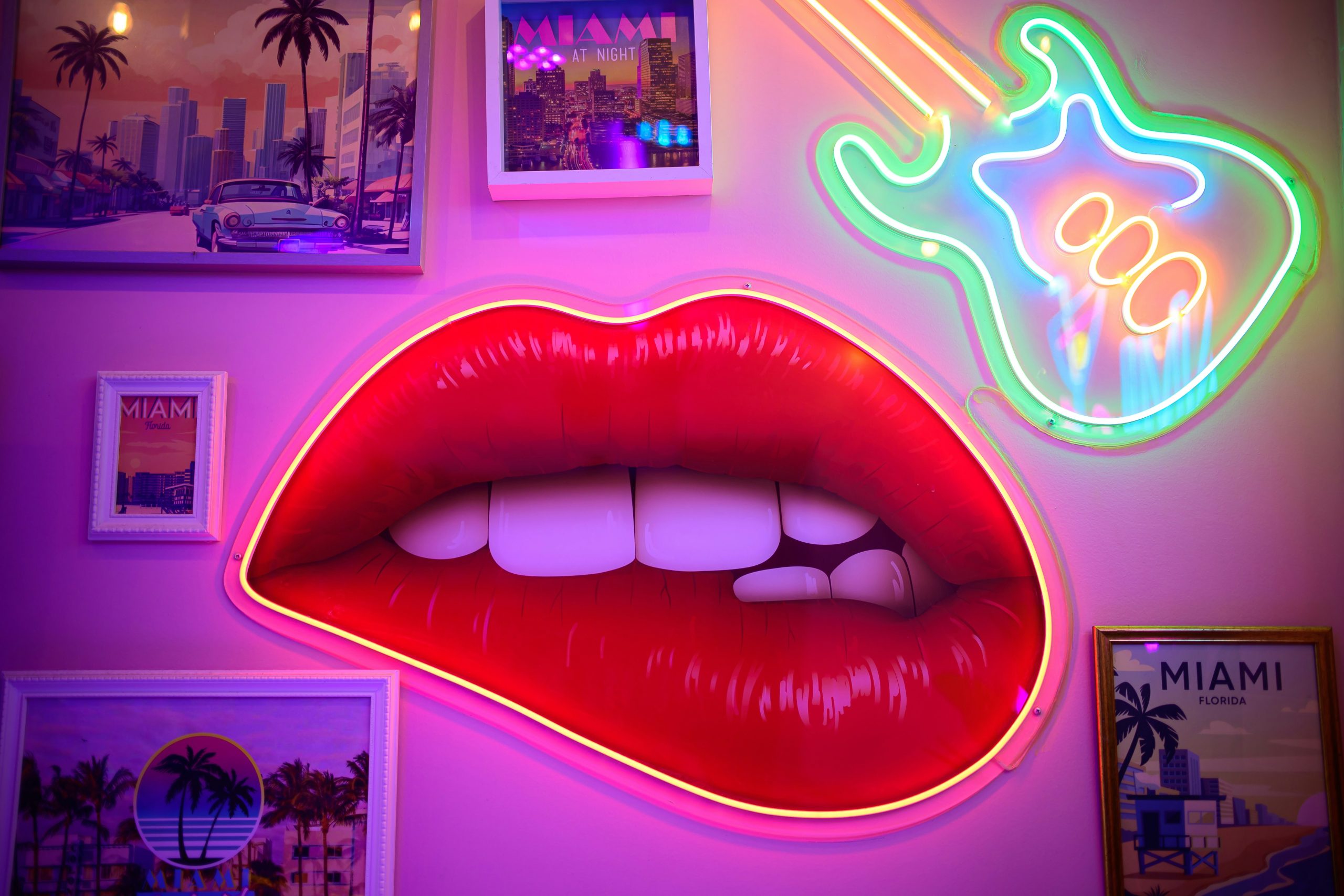 Pop art decor ideas to brighten your walls