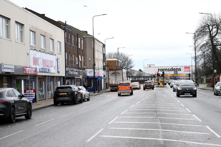 Wider consultation launched on proposed Cleethorpe Road bus lane
