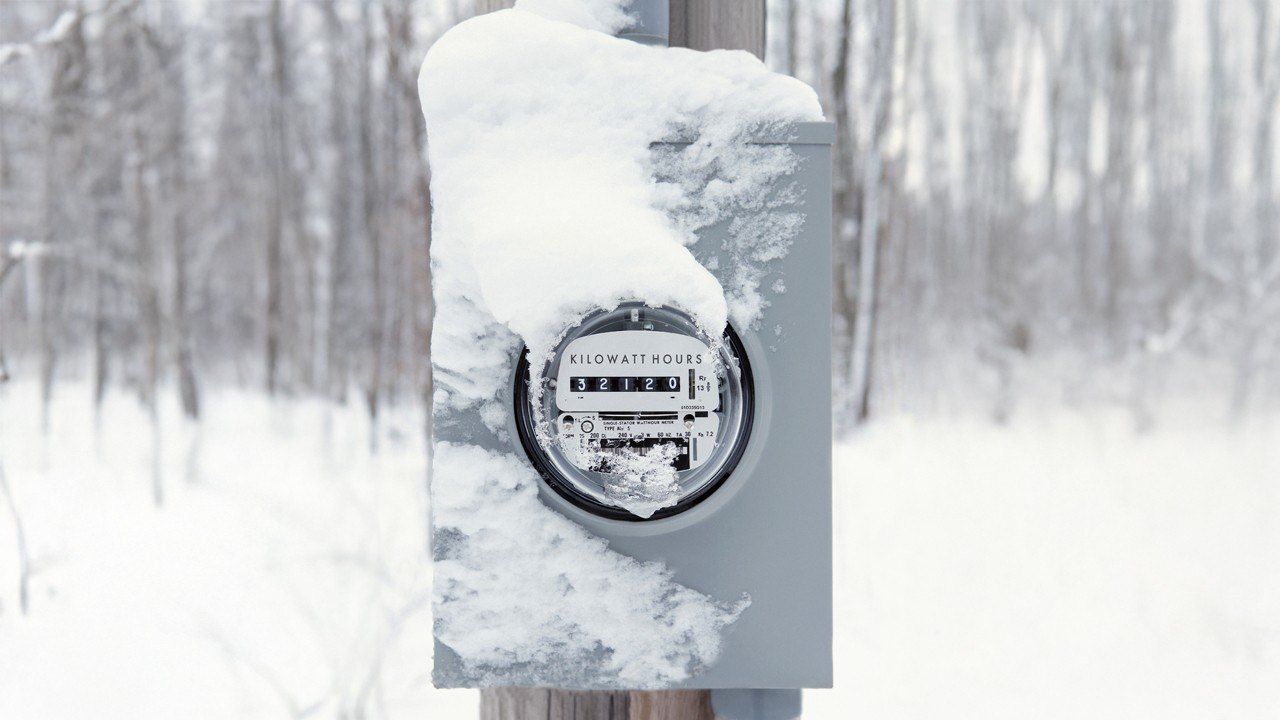 How HVAC pros say to set your thermostat when temperatures drop below ...