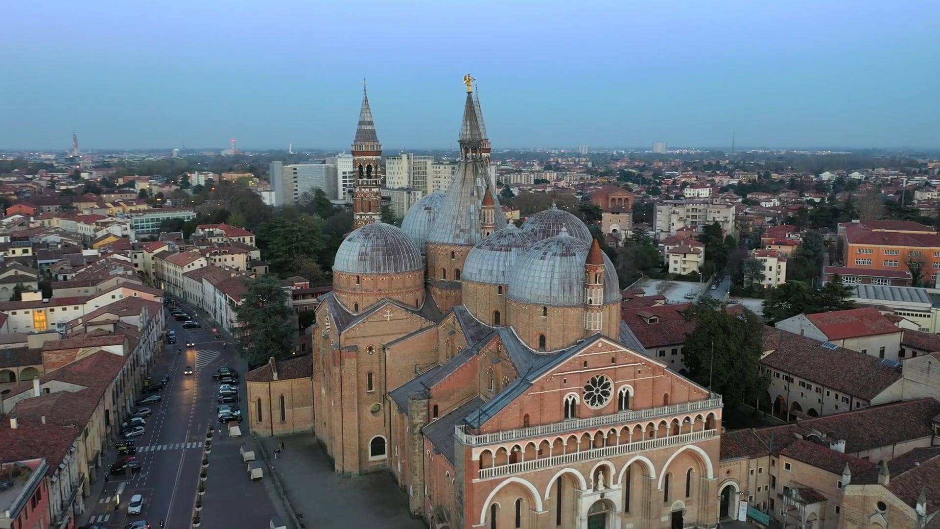 A renaissance tapestry: Padua's architectural majesty unveiled - Worldwide