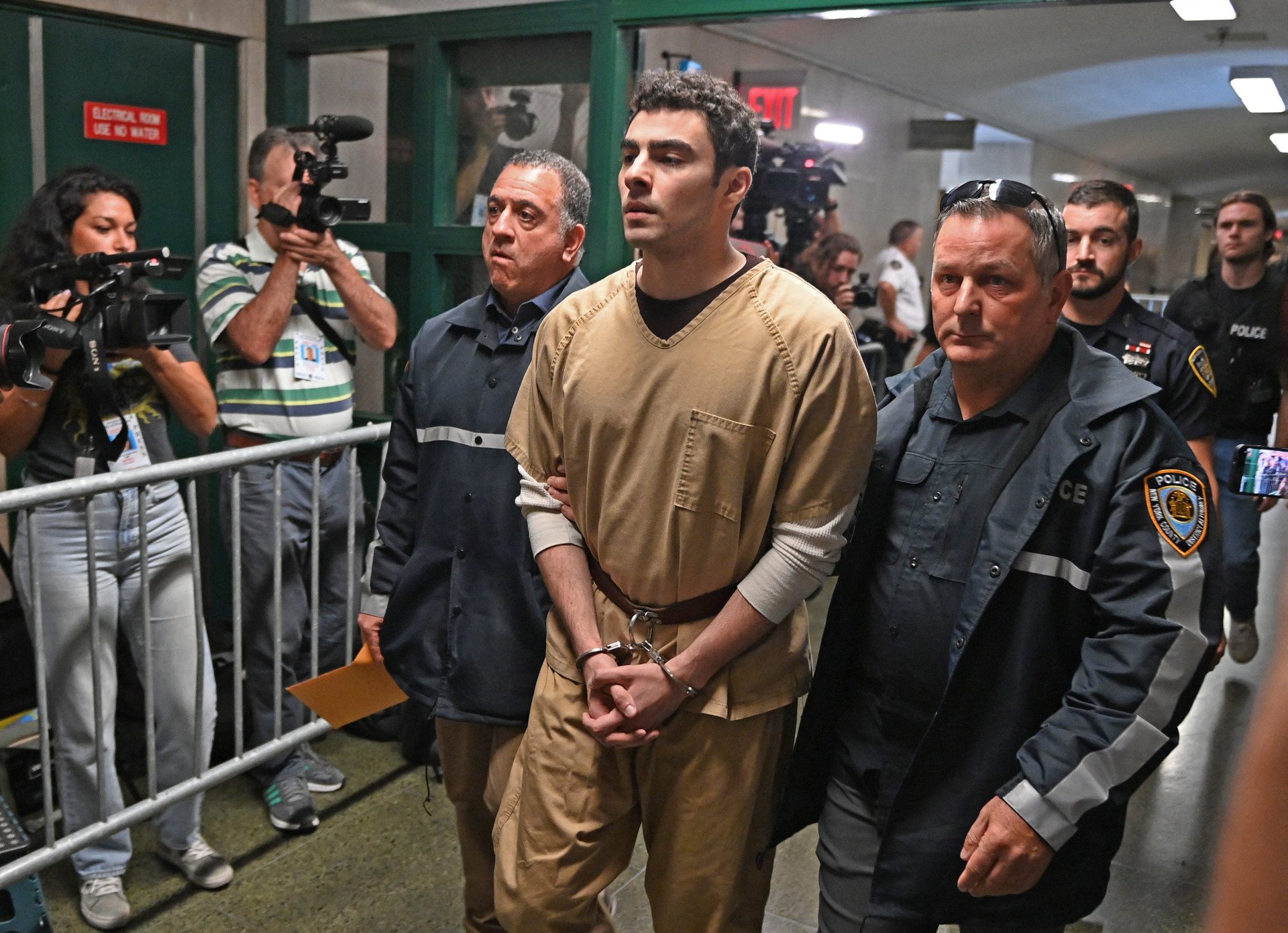 Luigi Mangione faces legal setback