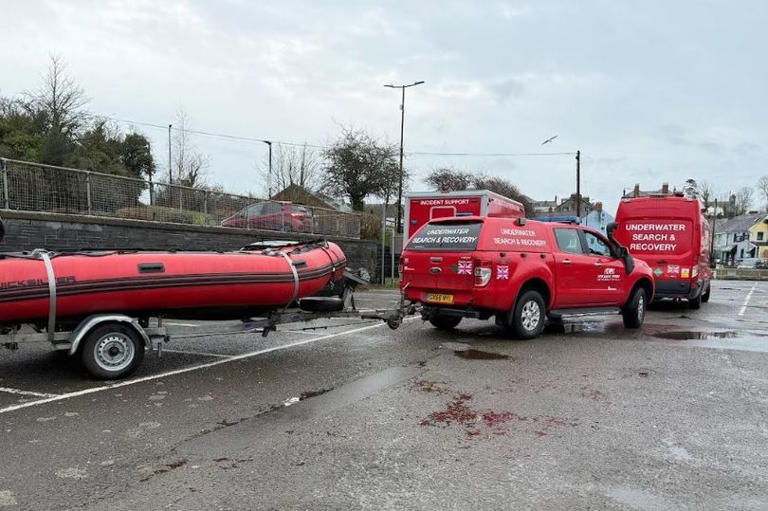 Underwater specialist team who looked for Nicola Bully now searching ...