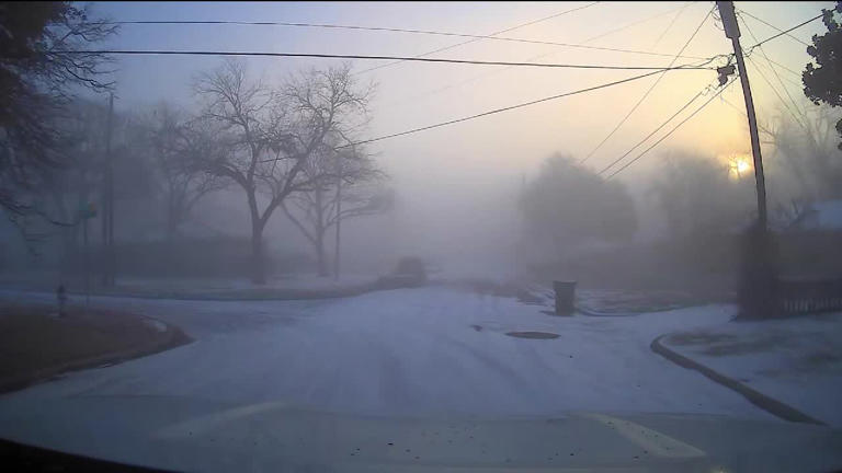 Dallas weather: Sunshine to follow freezing fog, dangerous road conditions