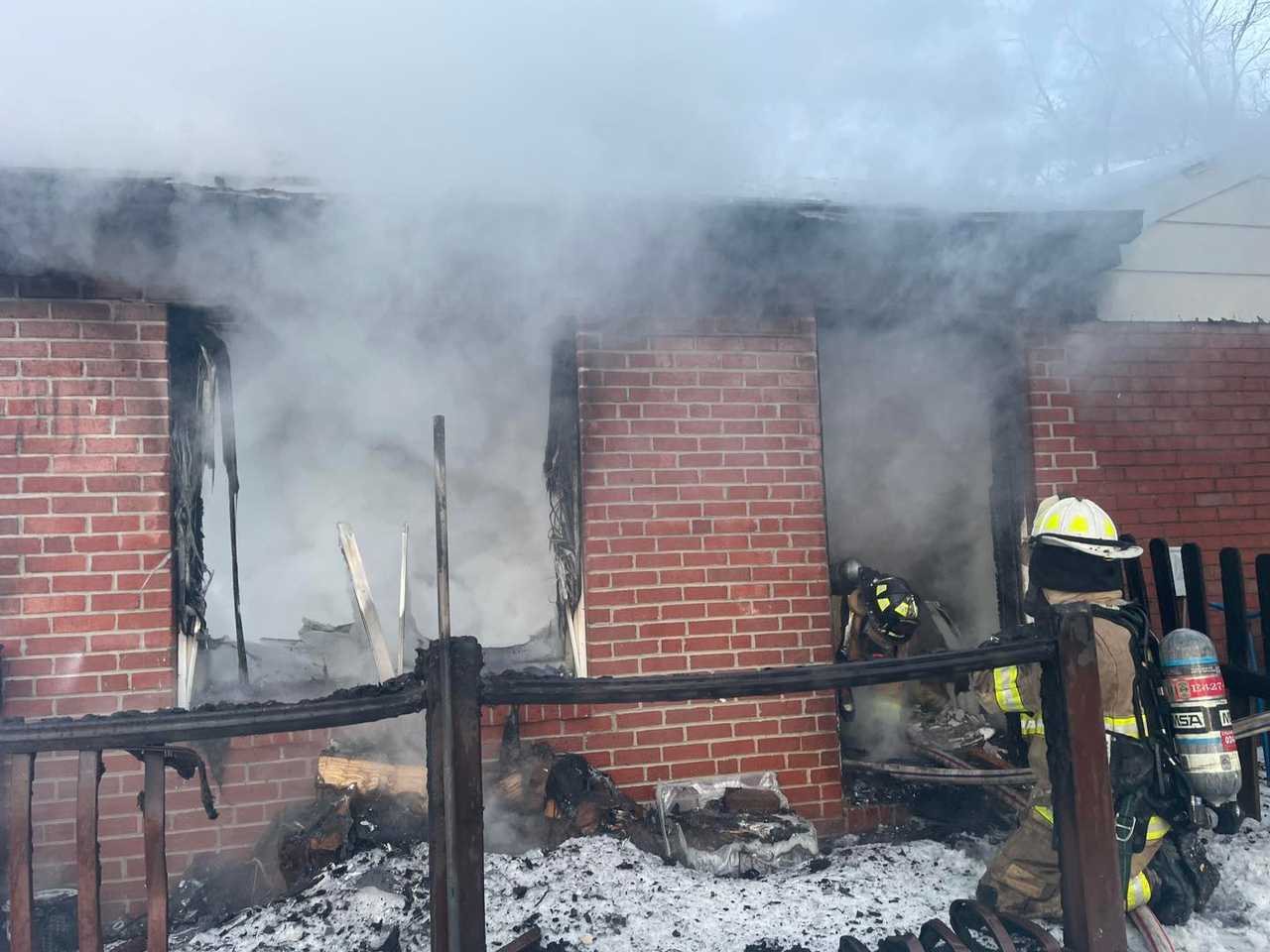 Dramatic morning house fire in Virginia injures firefighters, sends ...