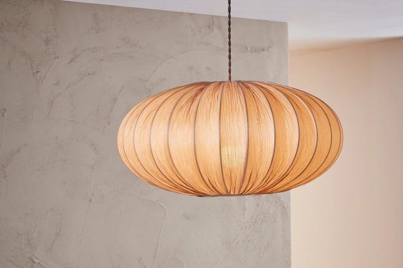 Dusk's 'beautiful' light shade that gives the 'cosiest warm glow' gets ...