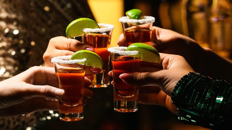 Know the early signs of alcohol use disorder