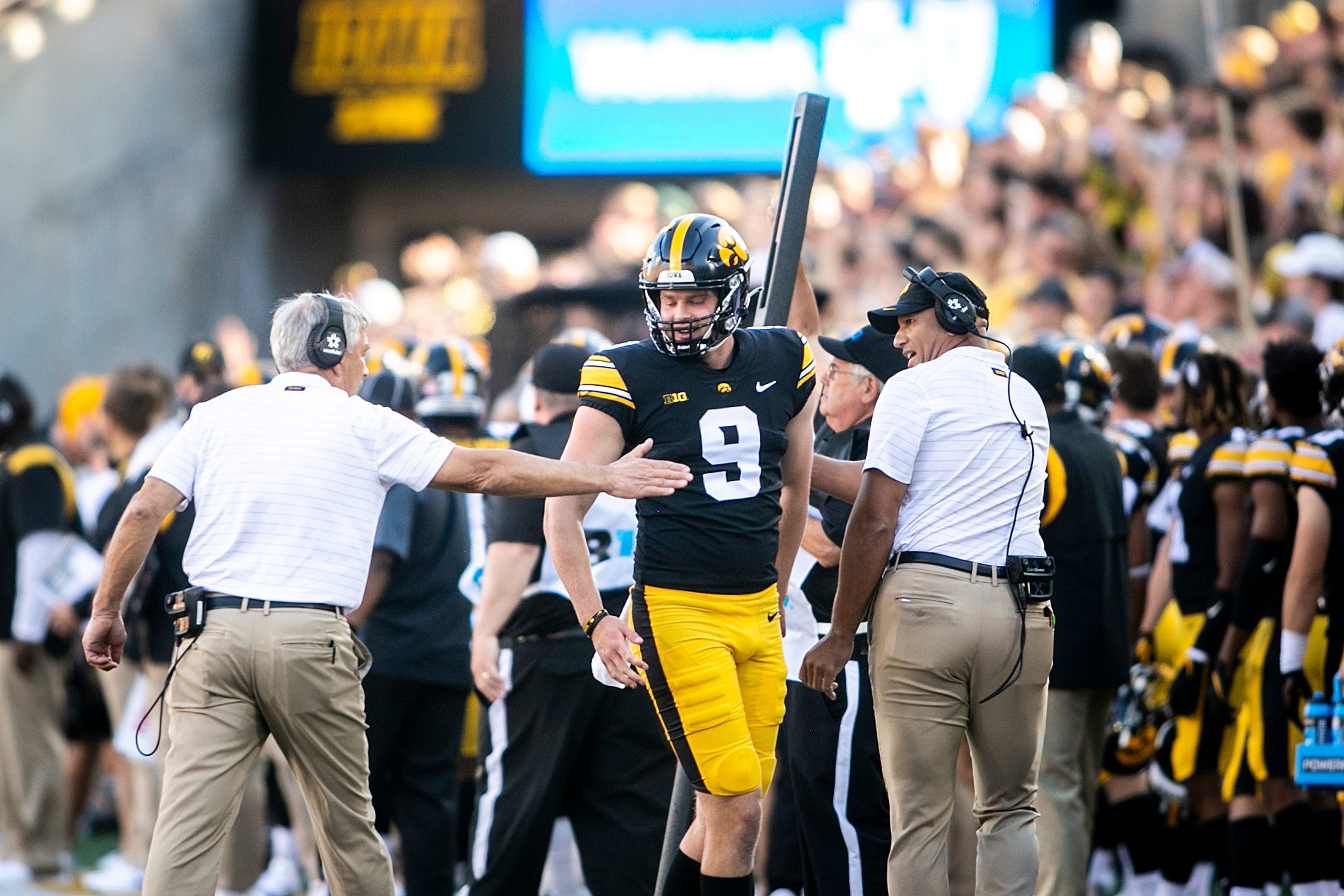 New Iowa football punter aims to live up to Tory Taylor's legacy