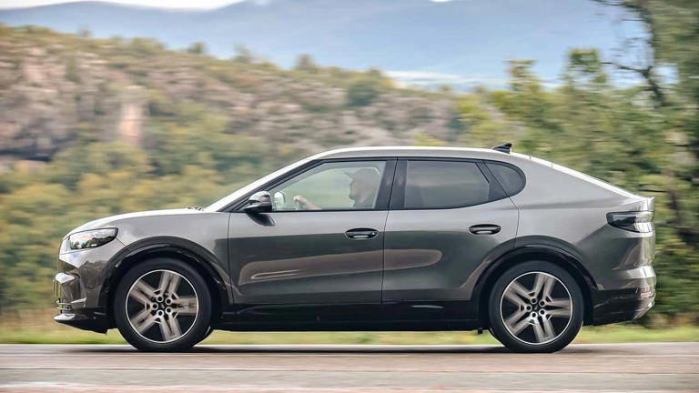Ford Explorer et Capri : nouvelle version de base avec batterie LFP et ...