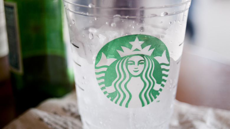 10 rules to know before visiting Starbucks