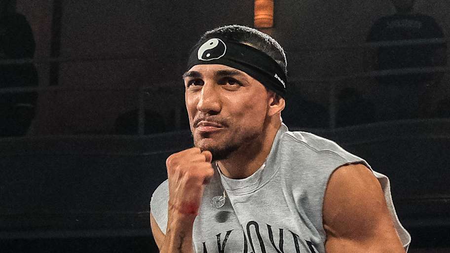 Shakur Stevenson and Teofimo Lopez face off at MSG during Knicks game