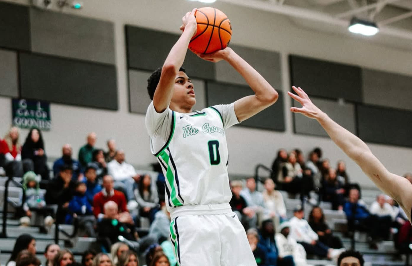 Indiana lands commitment from top-40 wing Trevor Manhertz