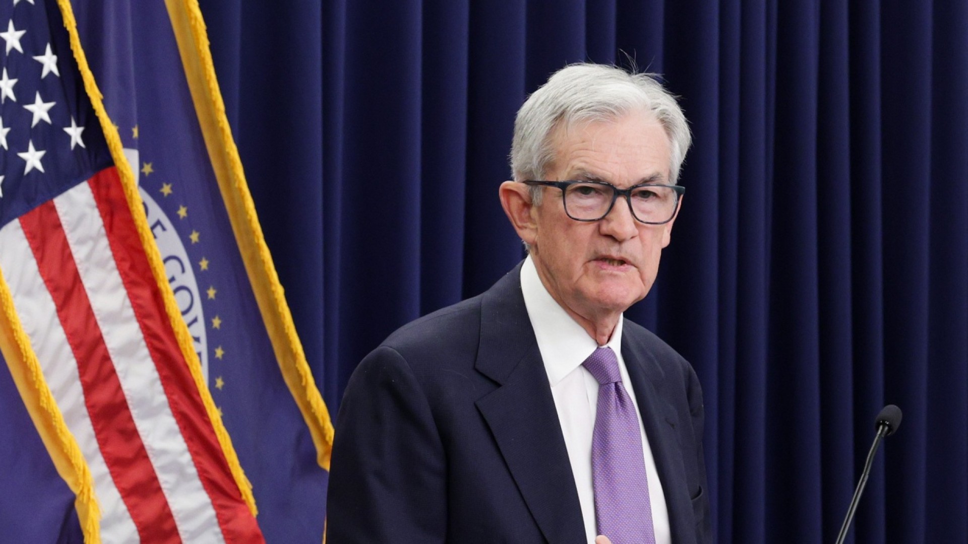 Federal Reserve decides to keep interest rates steady