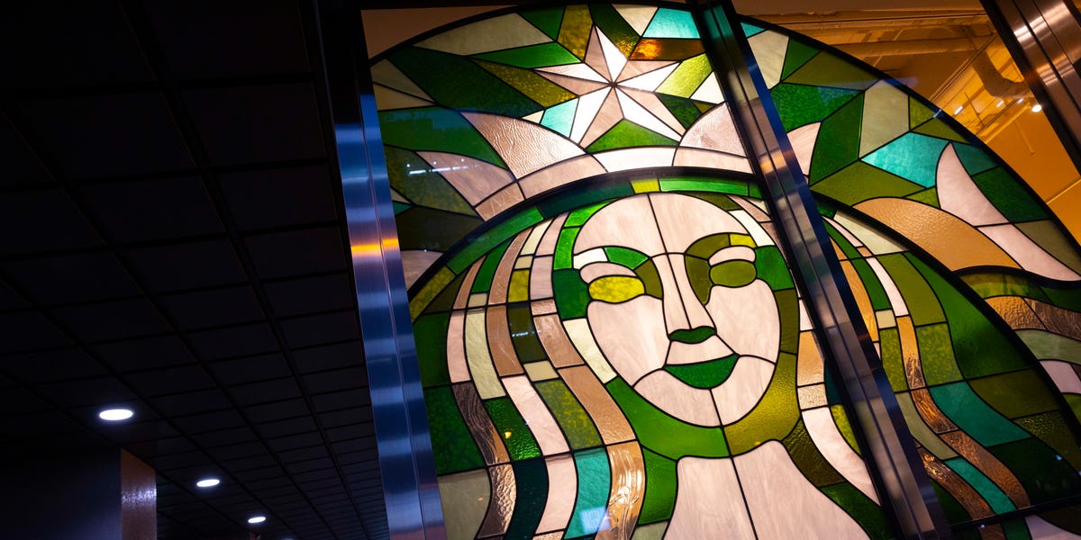 Starbucks unveils new spring menu—and the cake pop is stealing the show