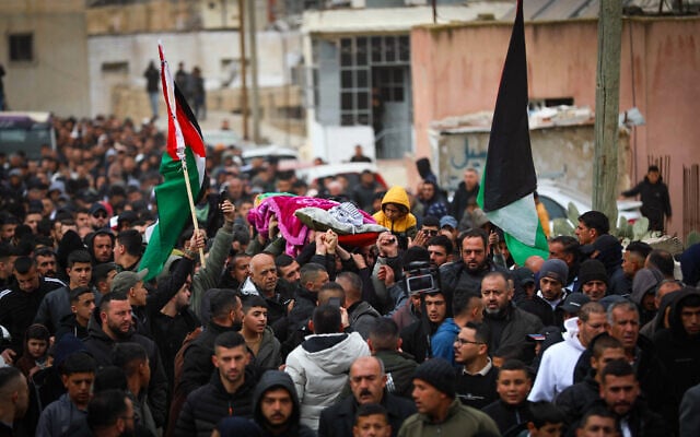 Palestinian man shot dead after attempting to stab soldiers at ...