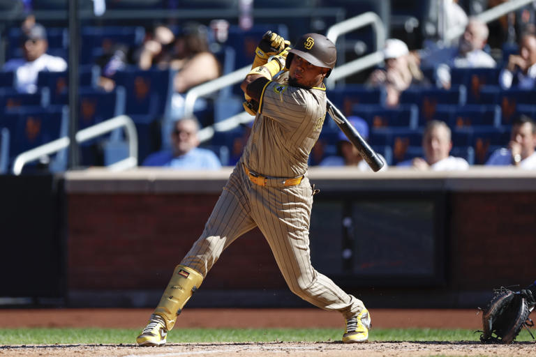 Blue Jays likely won't pursue three-time batting champion: insider