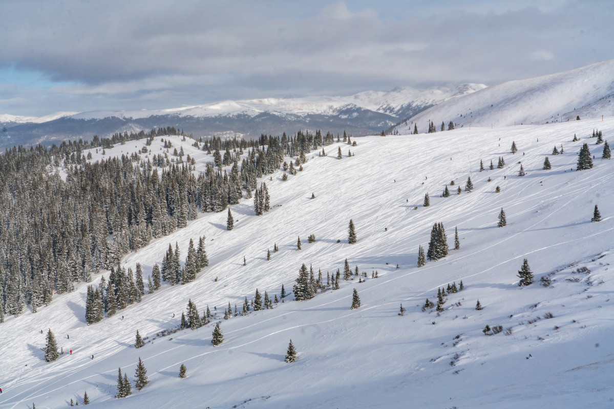 Amid tricky winter, Keystone Ski Resort finally opens Bergman Bowl
