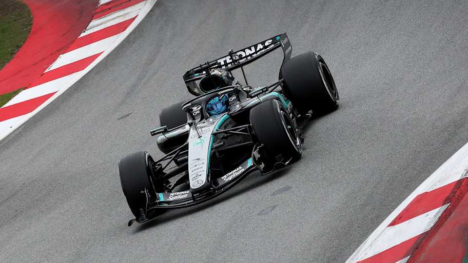 Mercedes sets daunting benchmark on day 3 of F1 testing