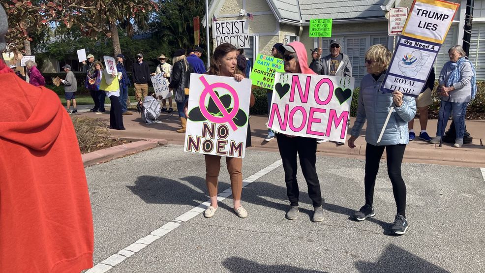 Protestors rally against ICE in Stuart, ask Rep. Brian Mast to oppose ...