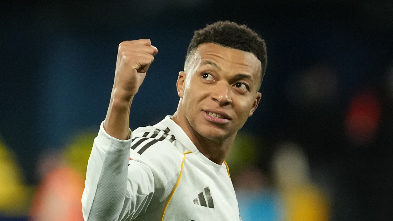 Kylian Mbappe creates history; breaks Cristiano Ronaldo's 10-year-old ...