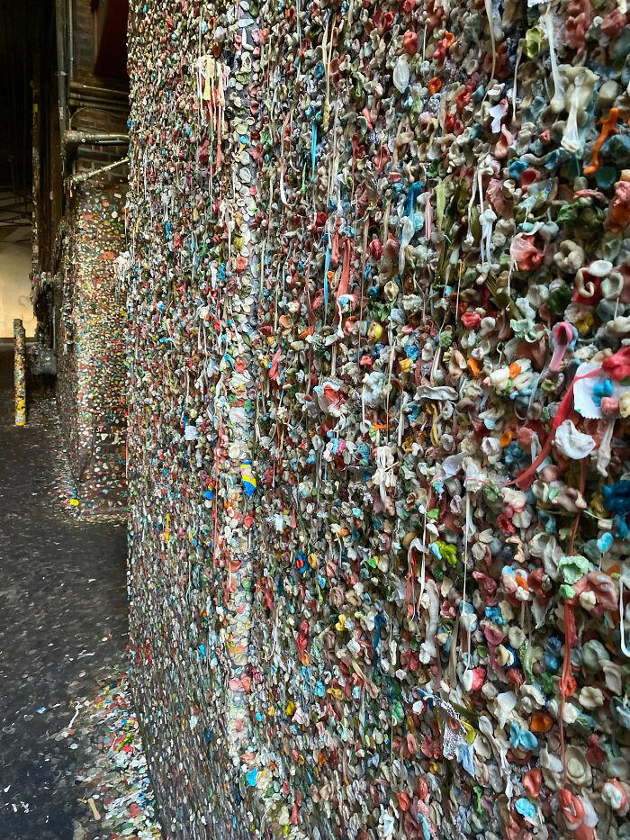 “Just why?”: 68 locals share the most overhyped and pathetic tourist ...