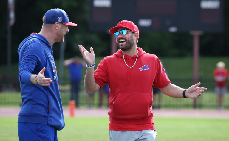 Bills searching for new defensive coordinator as Bobby Babich leaves