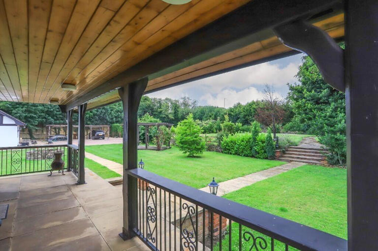 For sale in Pontefract: Inside an incredible £1 million property in ...