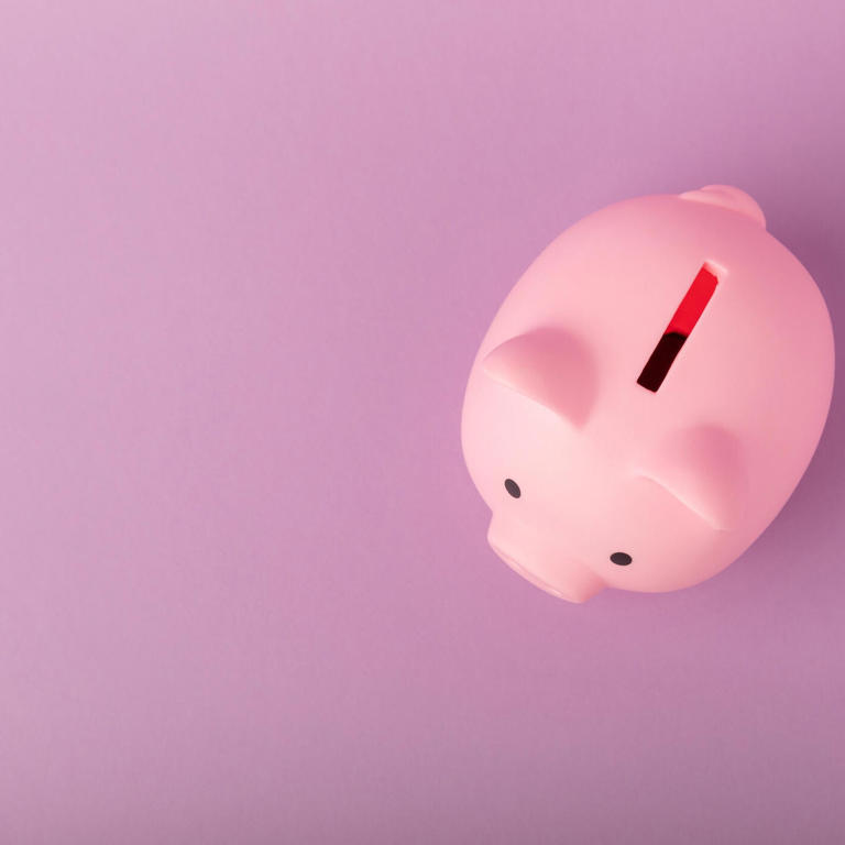 How much interest will a $10,000 short-term CD earn in 2026?