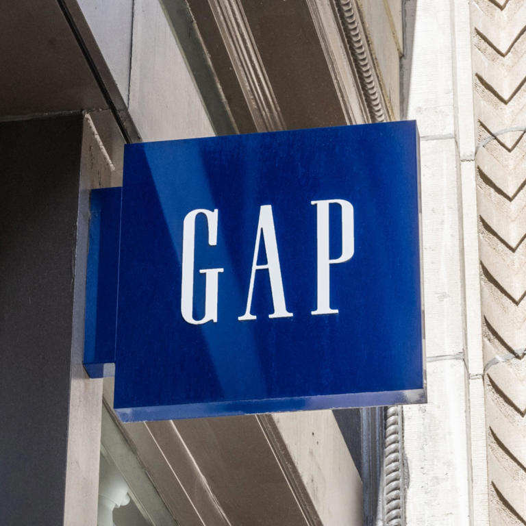 Gap's Online Sale Has up to 73% on Editor-Loved Jeans, Sweaters and ...