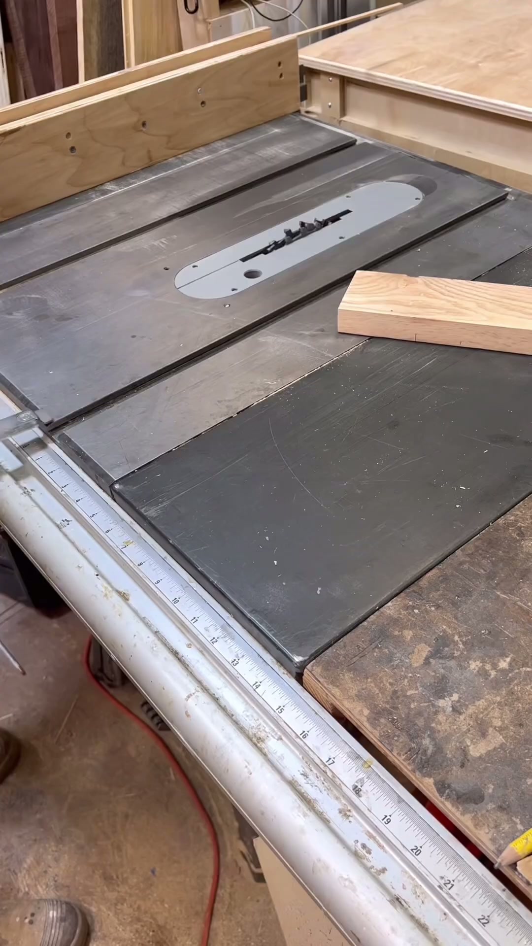 How to get perfect dados with no trial cuts #woodworking #diy #tools