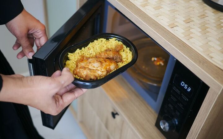 The best way to reheat leftovers without losing flavor