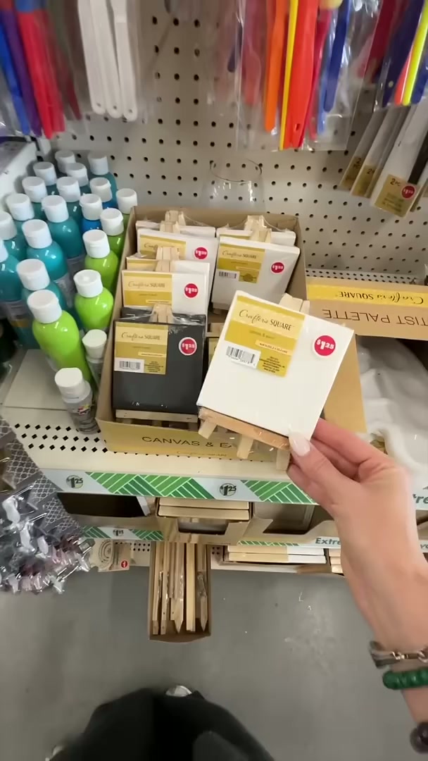 Dollar Tree sells that? ️ Genius summer party ideas!