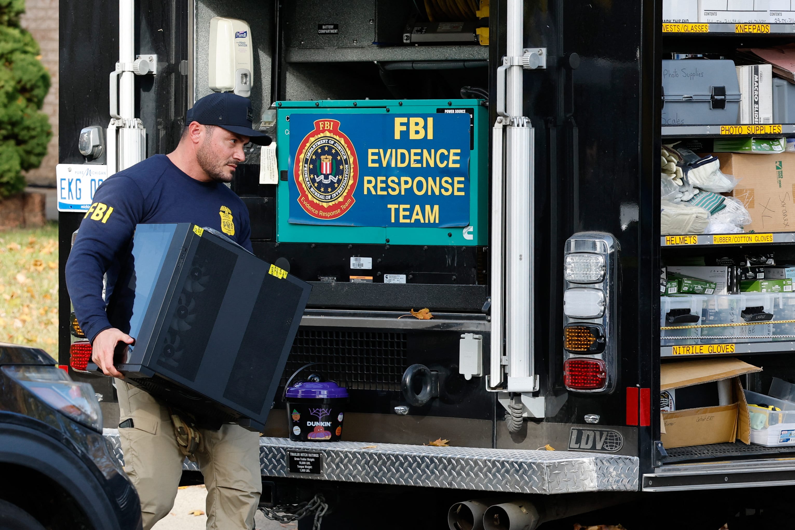 FBI searches Atlanta election office, chasing Trump 2020 vote fraud claims